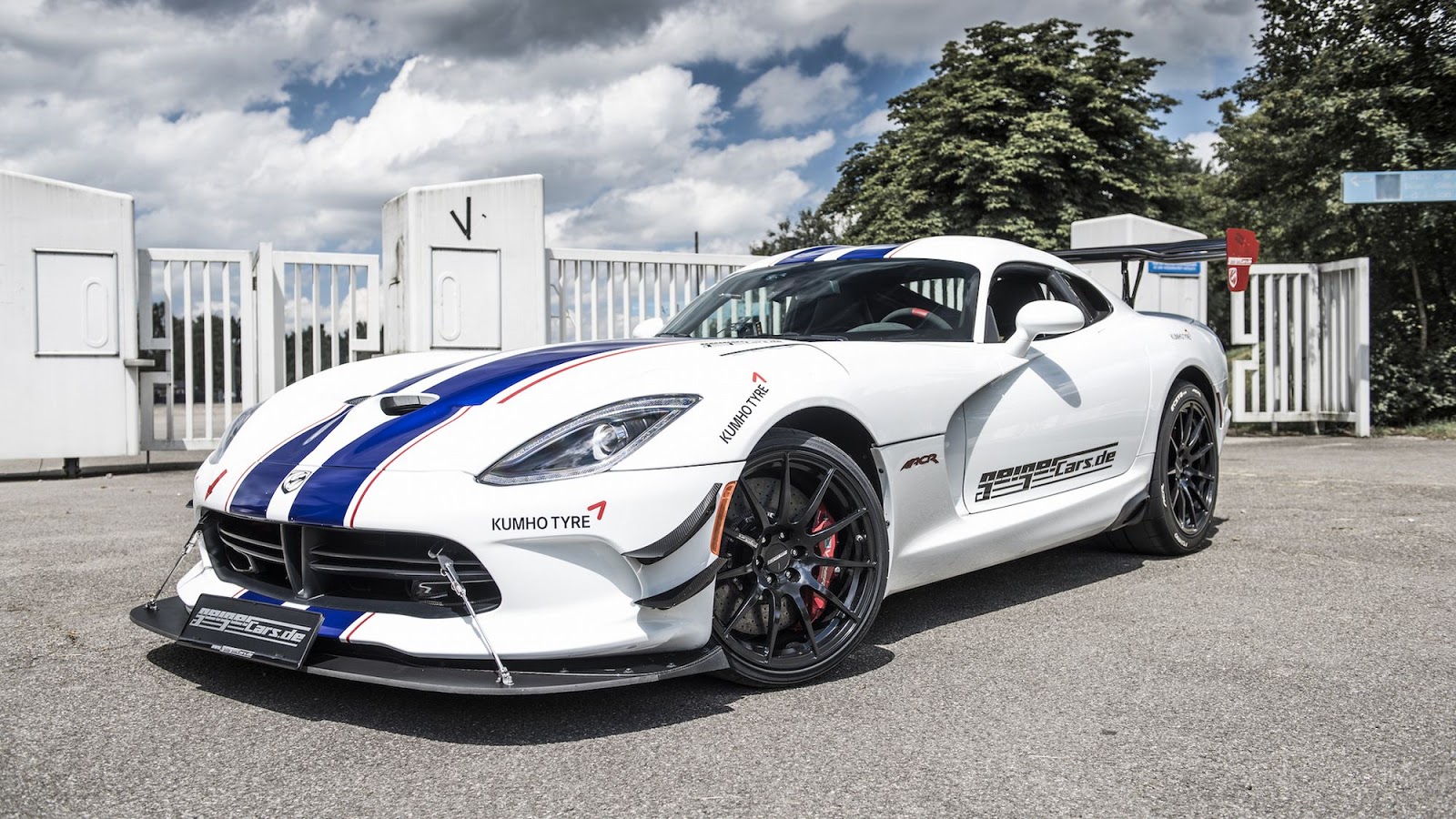 The Dodge Viper as a Future Classic: Investment Potential & Legacy